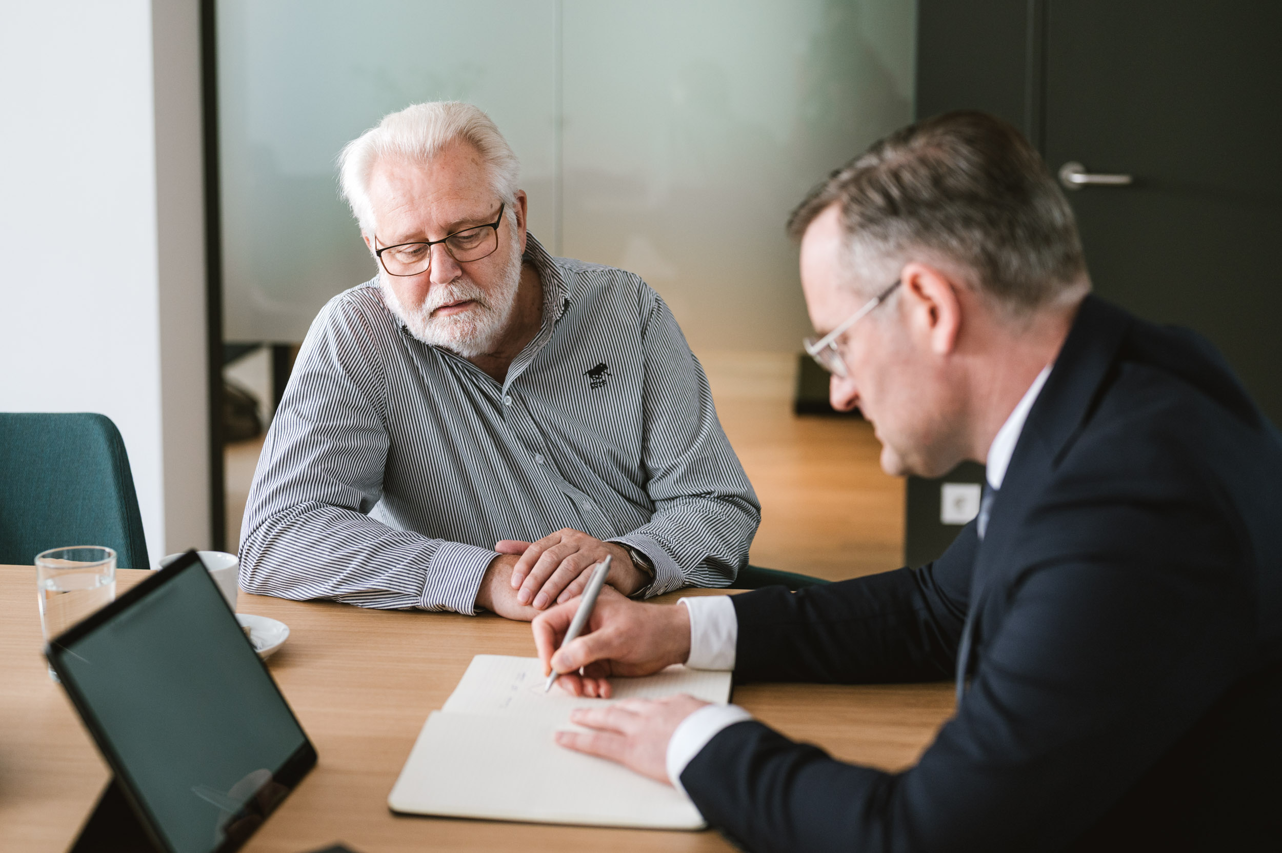 Erbrecht und vorweggenommene Erbfolge - Notare Winnen & Eble